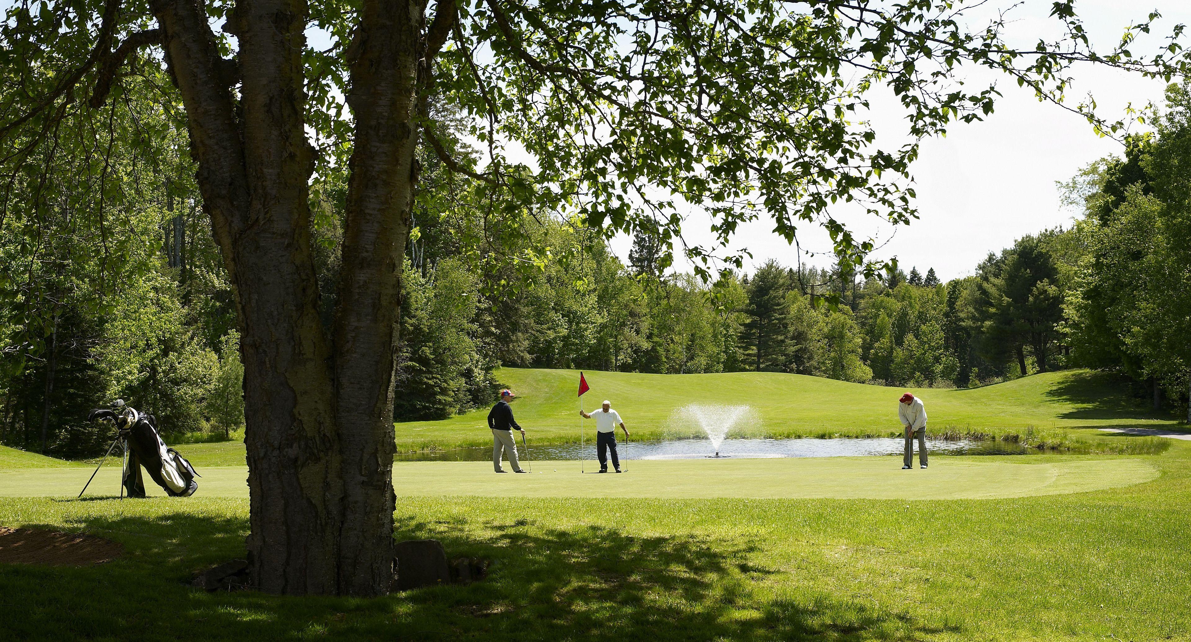 PINESTONE RESORT & CONFERENCE CENTRE | ⋆⋆⋆⋆ | HALIBURTON, CANADA ...